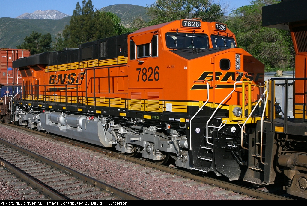 BNSF 7826
